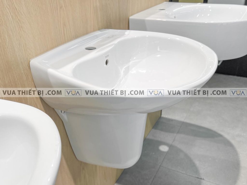 chậu lavabo treo tường TOTO LHT300CR LHT300CM LHT300CRM chân lửng | VUA ...