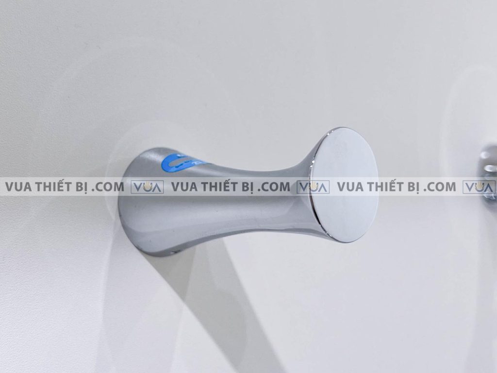 Móc treo quần áo INAX KF-741V | VUA THIẾT BỊ .COM