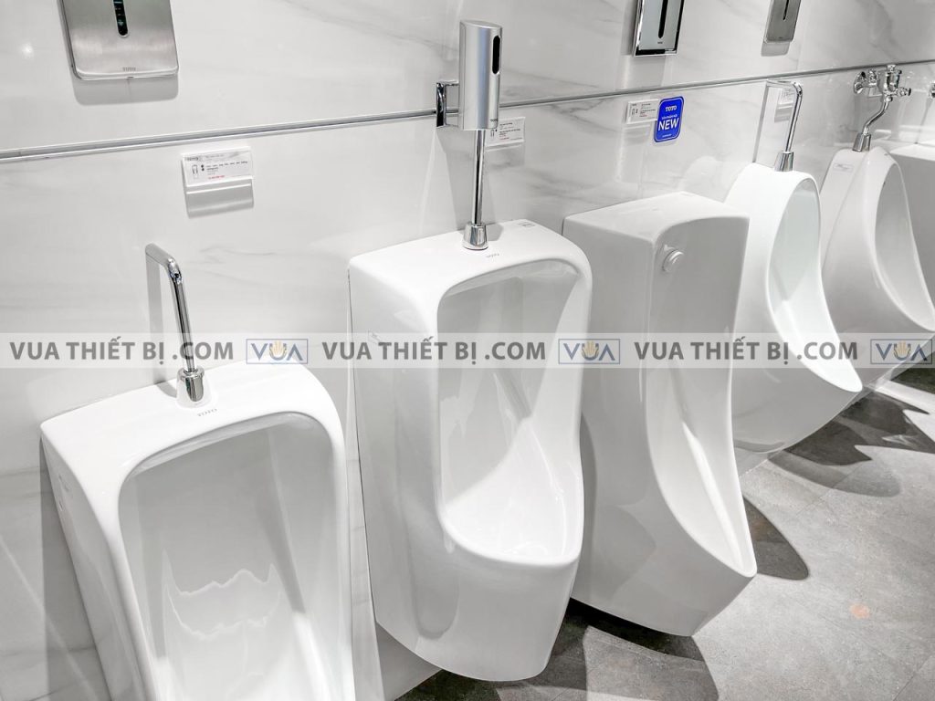 Van xả tiểu TOTO DUE137PBK cảm ứng dùng pin lắp nổi | VUA THIẾT BỊ .COM