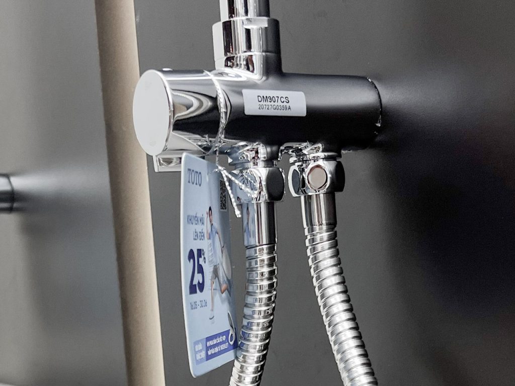 Vòi sen cây TOTO DM907CS | VUA THIẾT BỊ .COM